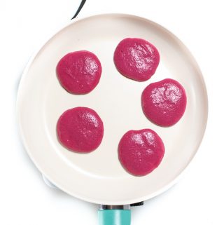 Perfect Fluffy Pink Beet Pancakes (made with yogurt!) | Baby Foode
