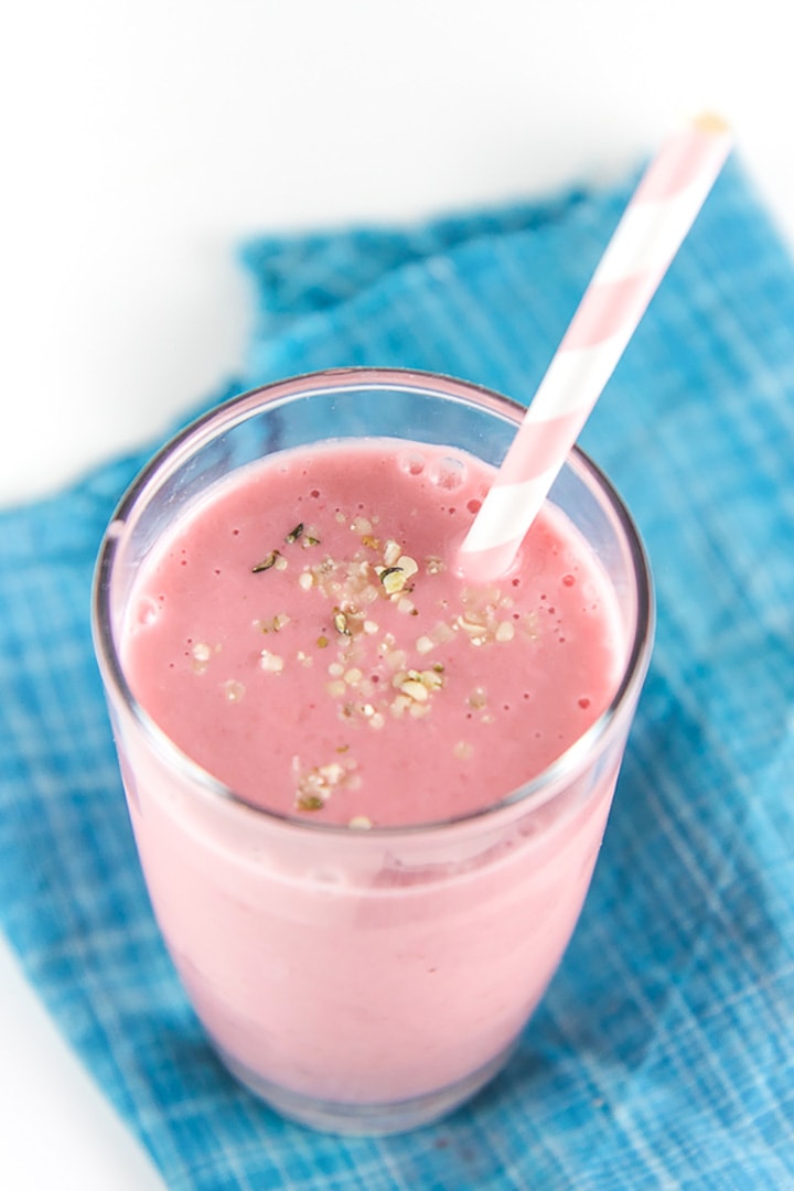 My Toddler's Favorite Pink Smoothie (Hidden Veggie!) - Baby Foode