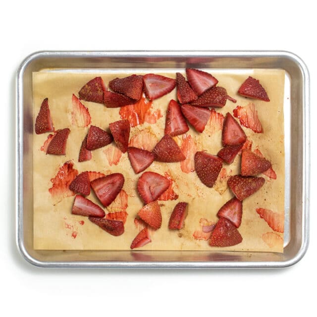 Swoon-Worthy Strawberry Baby Food (puree & baby-led weaning) | Baby Foode