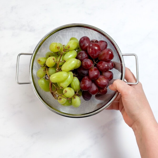 How to Safely Serve Grapes to Baby (6+ months) | Baby Foode